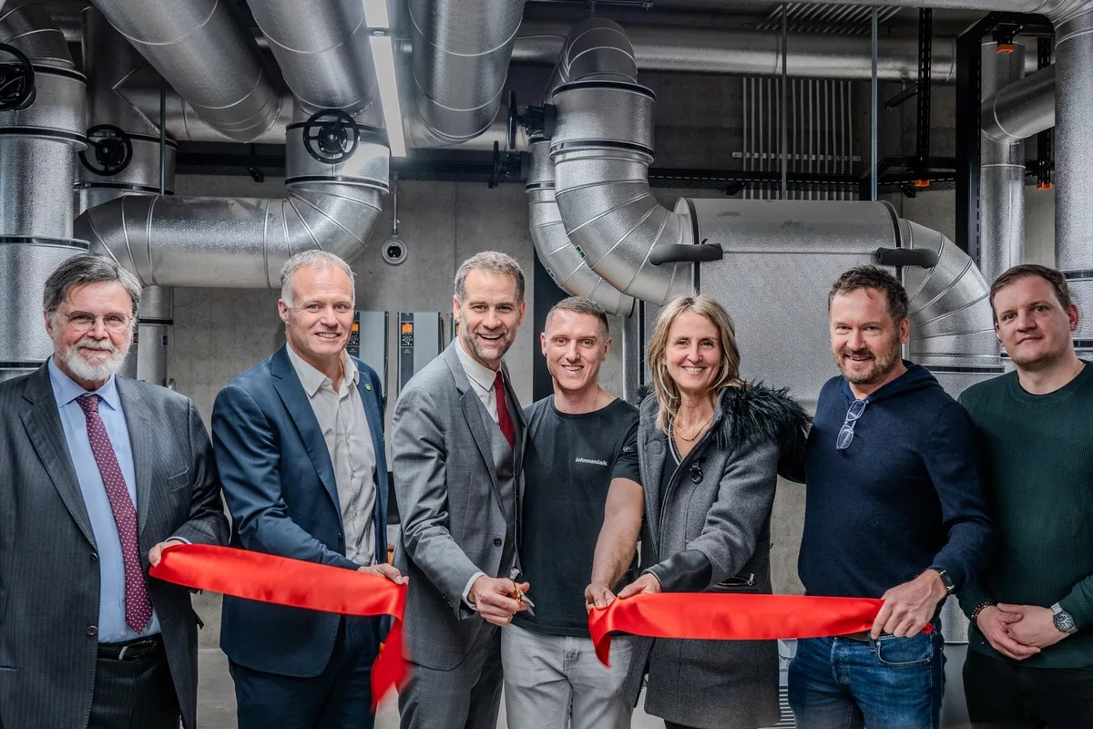 Innovation : Infomaniak inaugure un data center revalorisant 100% de ...